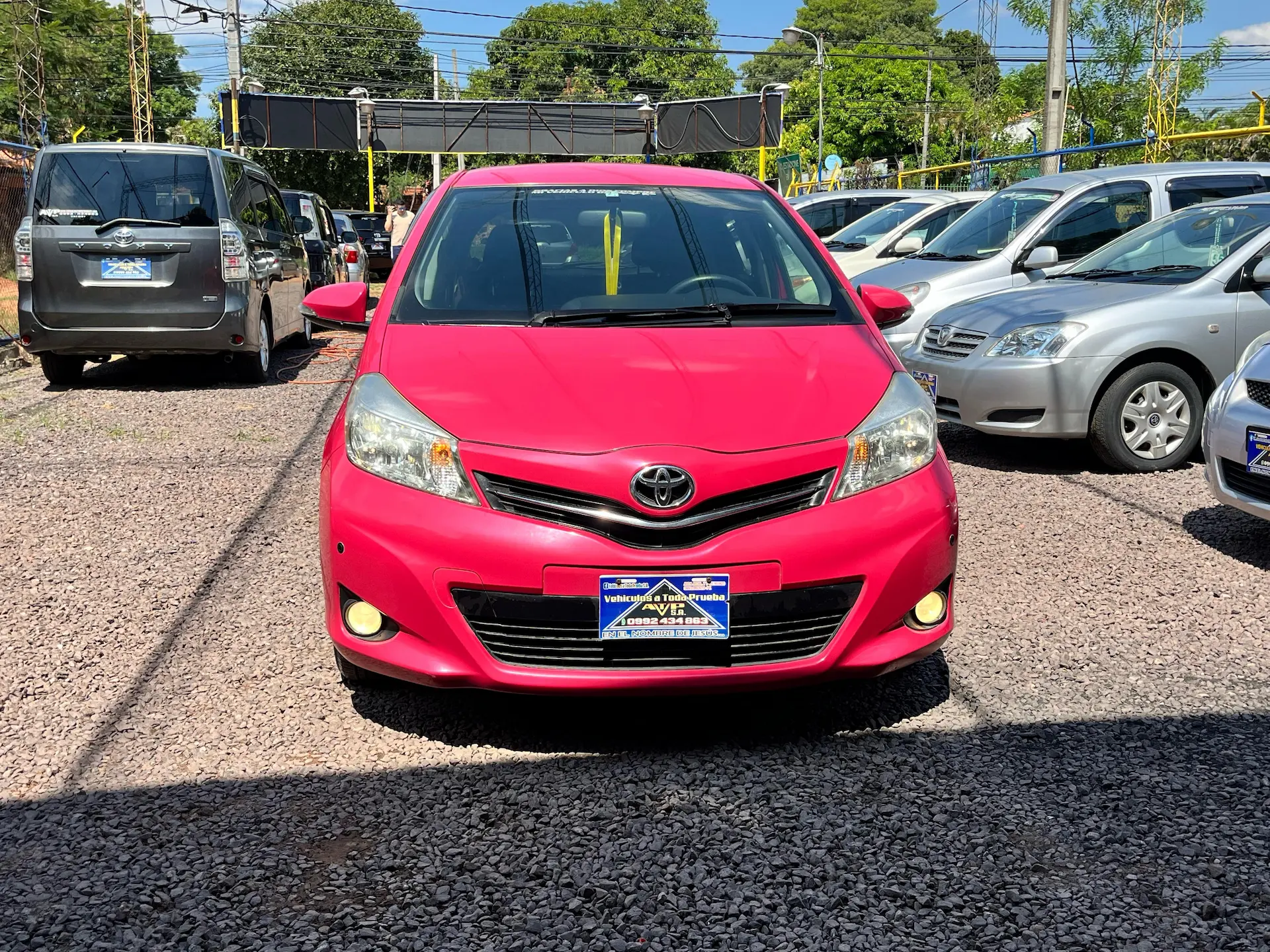 TOYOTA VITZ 2012 - Vehículos A Toda Prueba